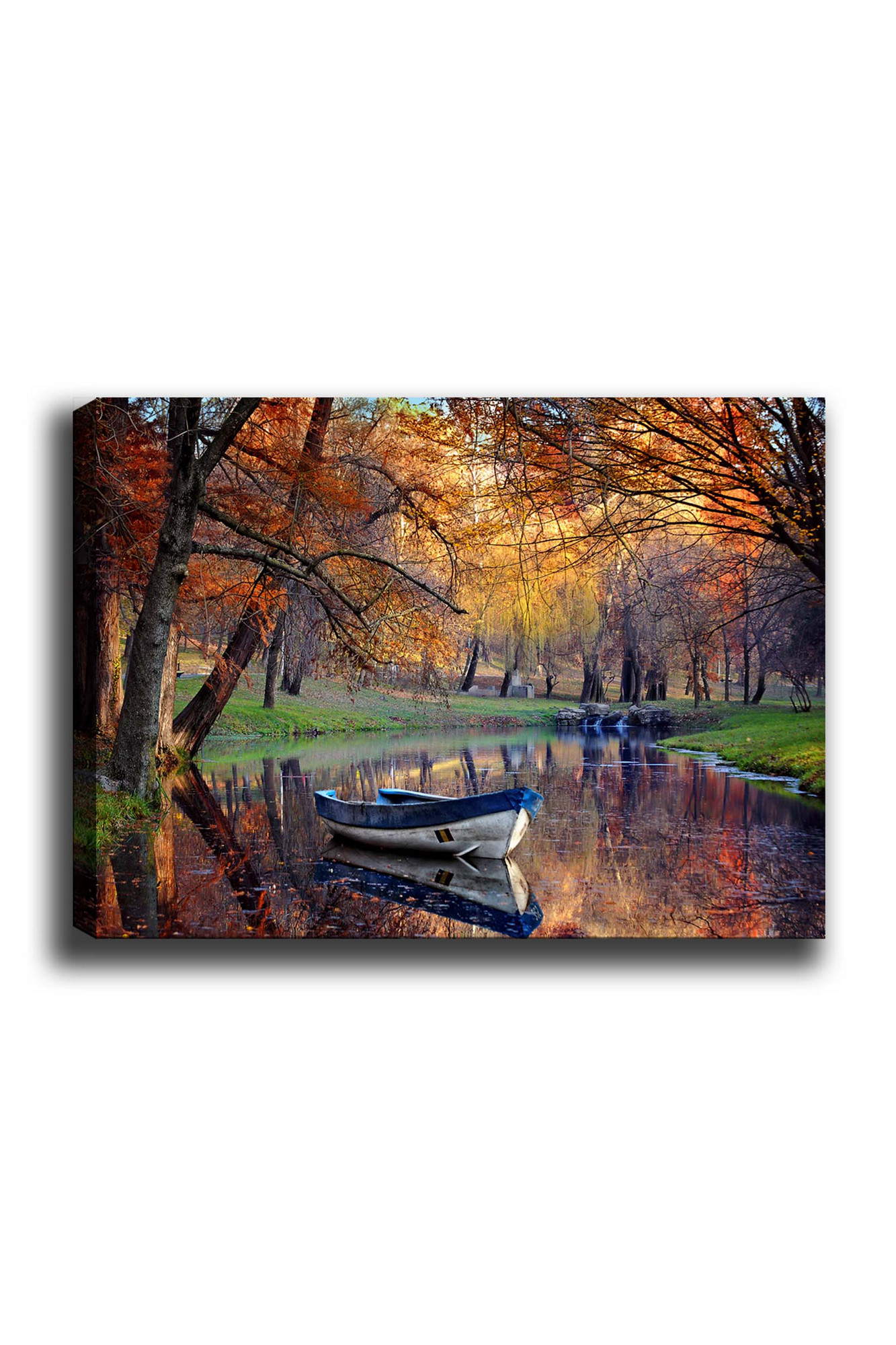 Lærred 70x100 cm - Stille båd på en spejlblank sø omgivet af efterårsfarver Orange / Blå / Grøn ...