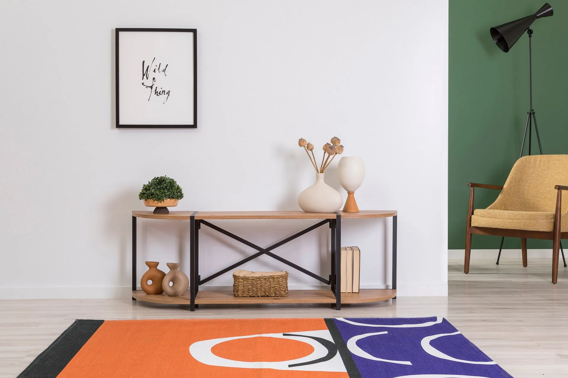 Debesis TV-Bord 138 cm Brun/Sort - Møbler | Trademax